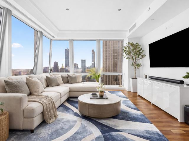 400 Fifth Avenue, New York, NY