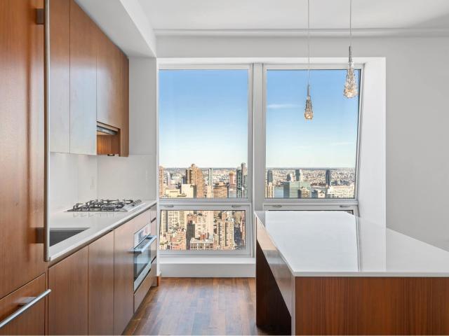 400 Fifth Avenue 51A
