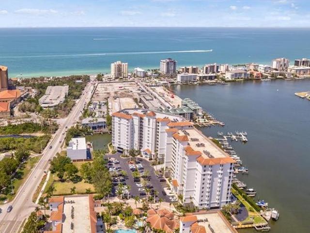 400 Flagship Dr #305, Naples, FL 34108