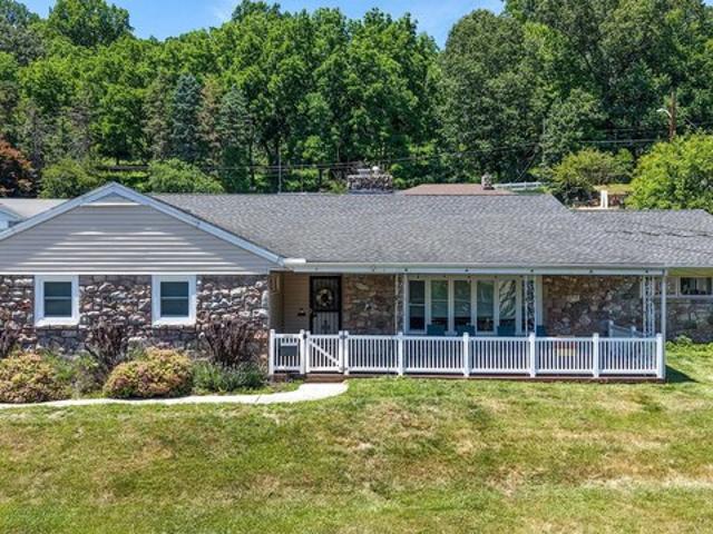 400 Friedensburg Rd, Reading, PA 19606
