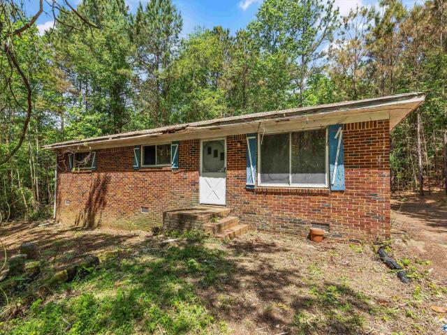 400 Fussy Hill Road