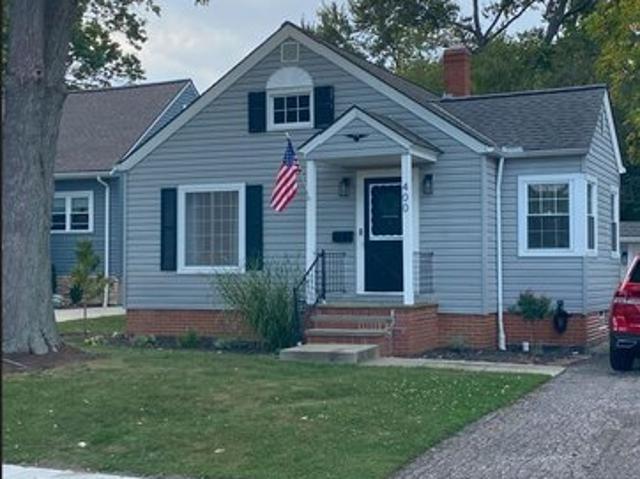 400 Kenilworth Rd, Bay Village, OH 44140