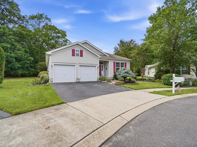 400 Kingston Ct, Galloway Township, NJ 08205