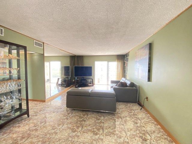 400 Kings Point Dr Apt 1423, Sunny Isles Beach, FL 33160