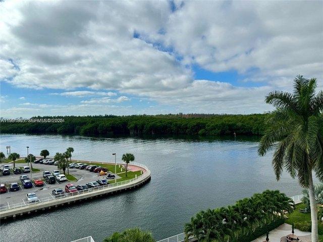 400 Kings Point Dr Apt 609, Sunny Isles Beach, FL 33160
