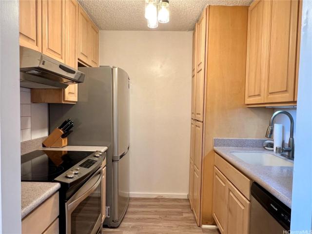 400 Hobron Ln, Unit 1012, Honolulu, HI 96815 | MLS #202605 | Compass