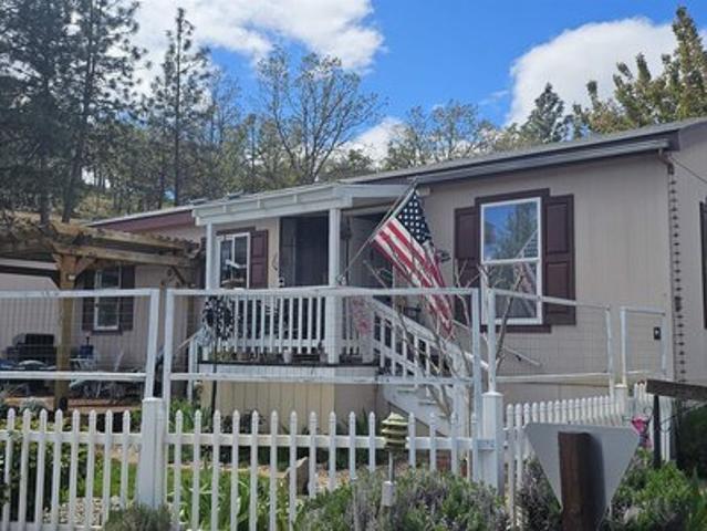 400 Hiram Page Rd, Yreka, CA 96097