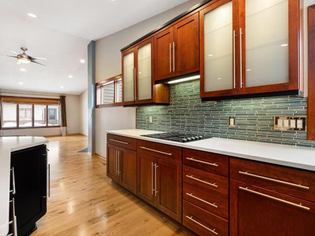 400 Oakland Place NE # 9