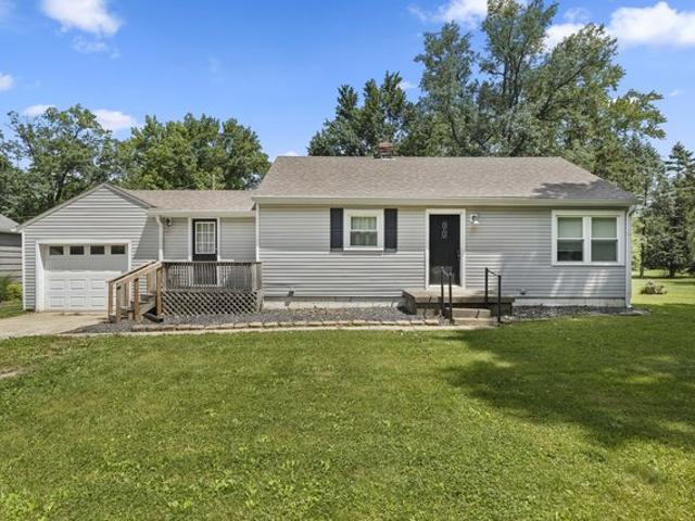 400 Orchard Ln, Greenwood, IN 46142