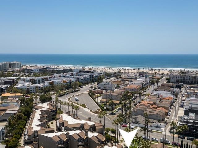 400 Lake St, Unit 105, Huntington Beach, CA 92648 | MLS #OC26081 | Compass
