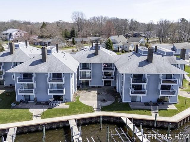 400 Lakeview Ct Apt 25D, Spring Lake, MI 49456