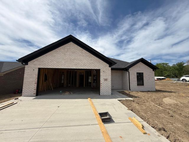 400 Lariat Court
