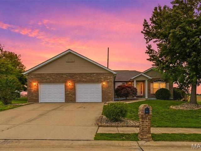 400 Mockingbird Ln, Waterloo, IL 62298