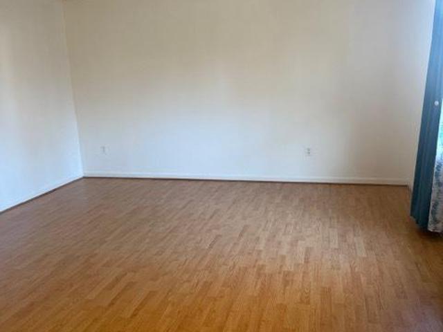 400 main st w a b