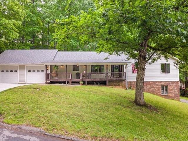 400 Mapleton Dr NW, Cleveland, TN 37312