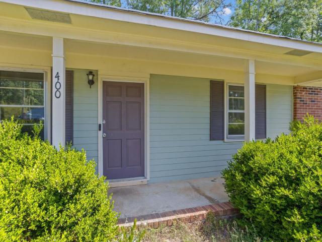 400 Meadow Road