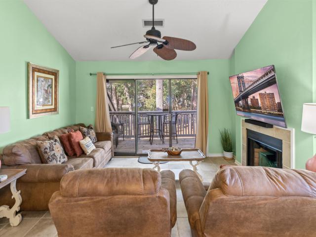 400 Melrose Pl. 14E