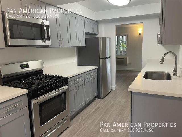 400 Merrimac Way, 1 bed, 1 full bath