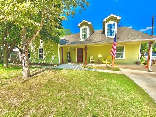 400 N Avenue A, Springtown, TX 76082