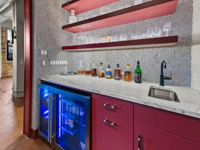 400 N Broadway, Unit 301, Milwaukee, WI 53202 | MLS #1947