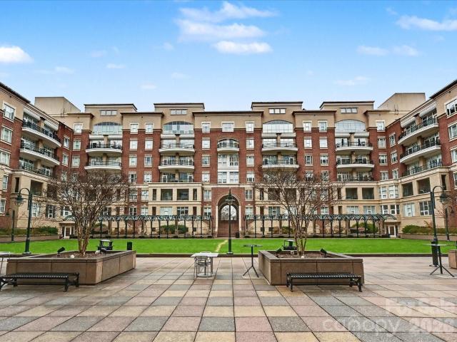 400 N Church St 236, Charlotte, NC