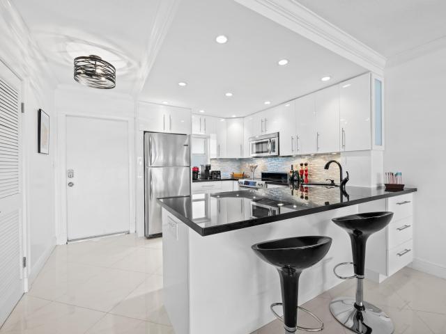 400 N Federal Hwy, Unit 315, Deerfield Beach, FL 33441 | MLS #B26013