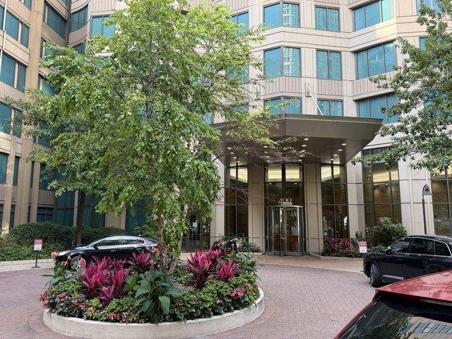 400 N LA Salle Dr Apt 1103, Chicago, IL 60654