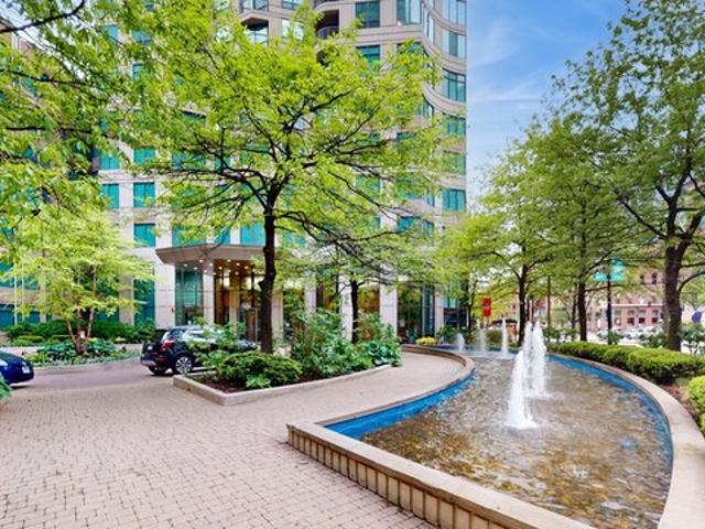 400 N Lasalle St Unit 1202, Chicago, IL 60654