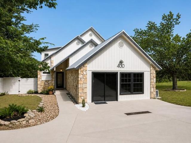 400 N Laurelwood Dr, Austin, TX 78733