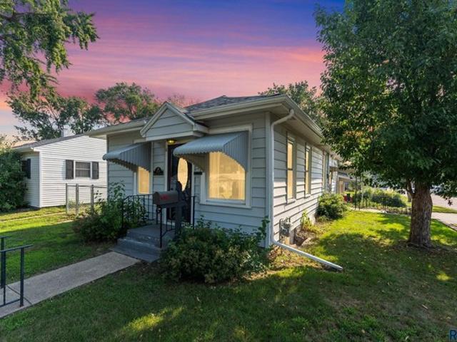 400 N Lewis Ave, Sioux Falls, SD 57103