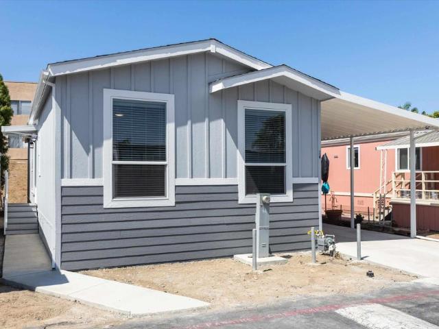 400 N Melrose Drive N 14