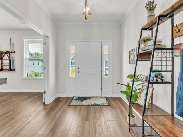 400 N Oak Crest Drive