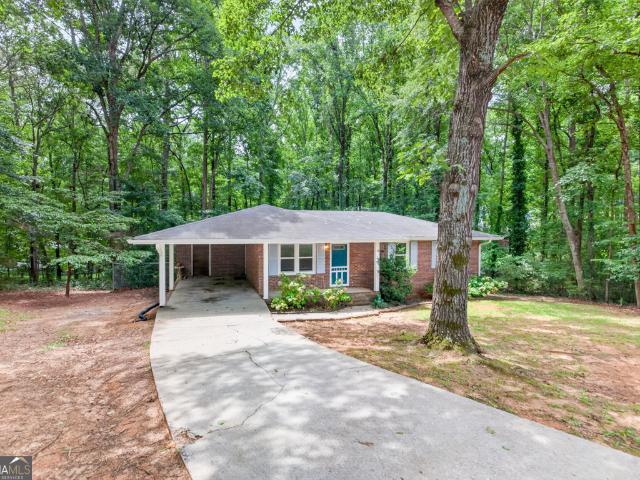 400 Northridge Court