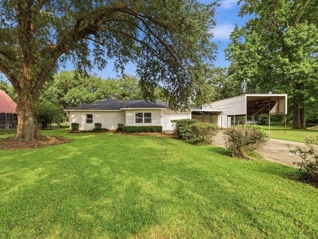 400 Nevils St, Bridge City, TX 77611
