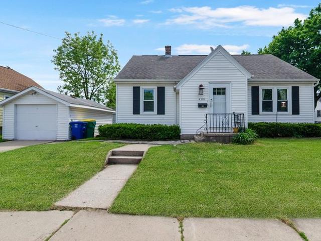 400 Newhall St, Green Bay, WI 54302