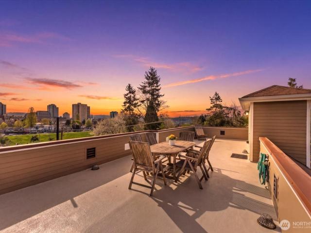 400 NE 50th Street