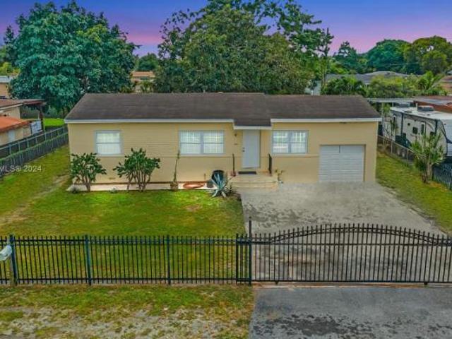 400 NW 150th St, Miami, FL 33168