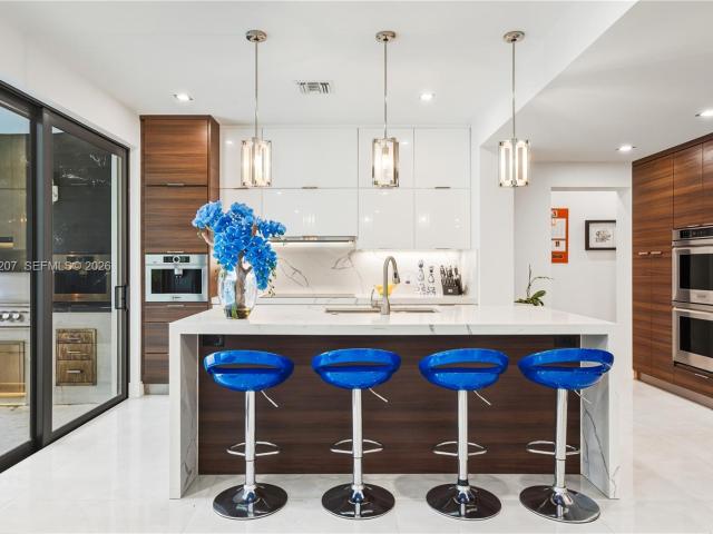 400 NW 24th St, Wilton Manors, FL 33311 | MLS #A11968 | Compass