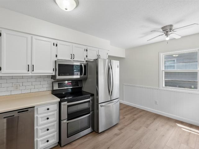 400 NW Morningside Drive