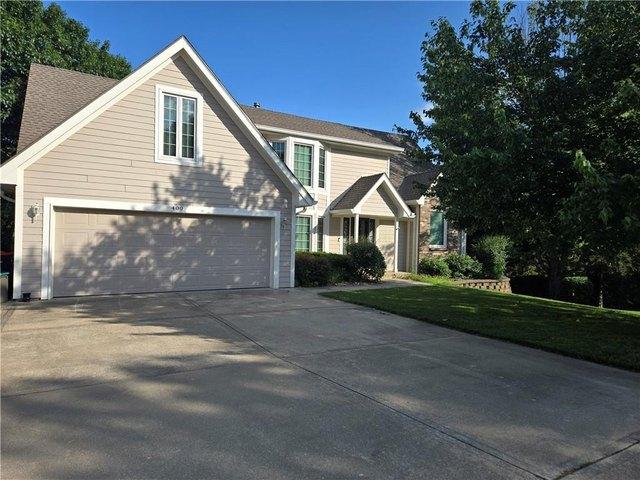 400 NW Tennyson Pl, Lee's Summit, MO 64081