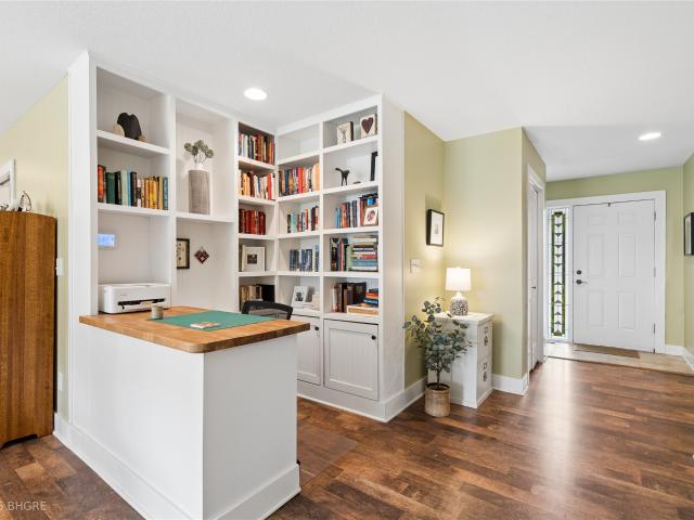 400 S 8th Court 68