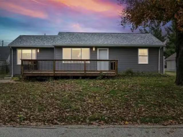 400 S TROY RD, ROBINS, IA 52328 Single Family Residence For Sa.
