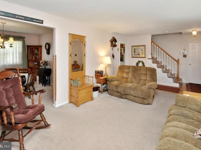 400 S Arthur Dr