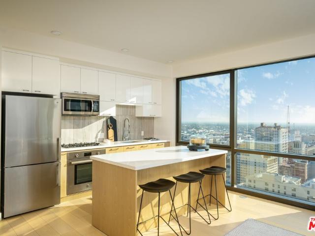 400 S Broadway, Unit 809, Los Angeles, CA 90013 | MLS #26663