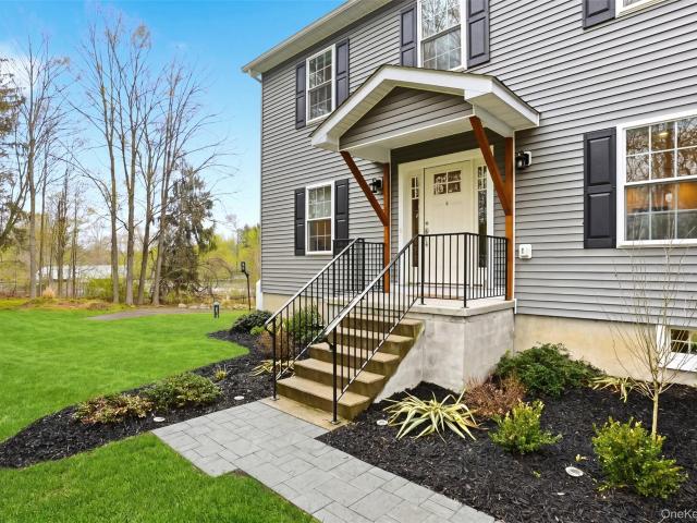 400 S Ohioville Road