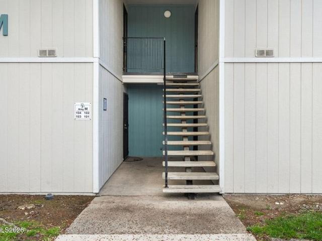 400 S Saliman Rd Apt 104, Carson City, NV 89701