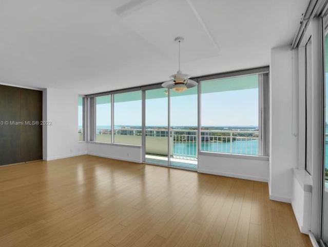 400 South Pointe Dr #2009 Miami Beach, FL 33139