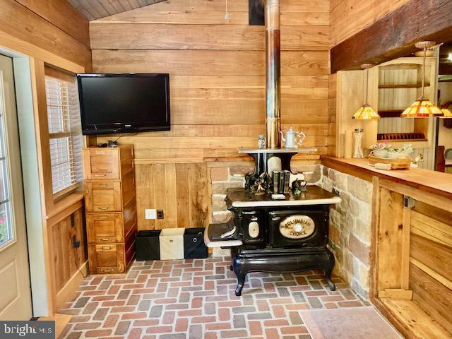 400 Sandy Hill Road