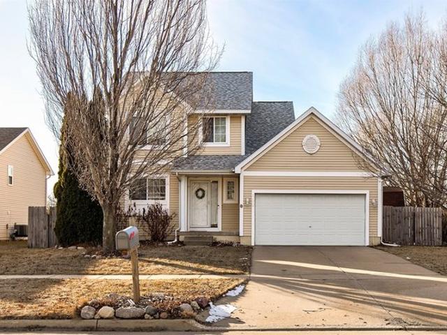 400 SE Westgate Dr, Waukee, IA 50263