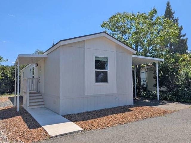 400 Sulphur Bank Dr Spc 38, Clearlake Oaks, CA 95423